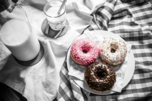 No Donut Pan? Here Are 5 Donut Pan Substitutes - Kitchenfeeds